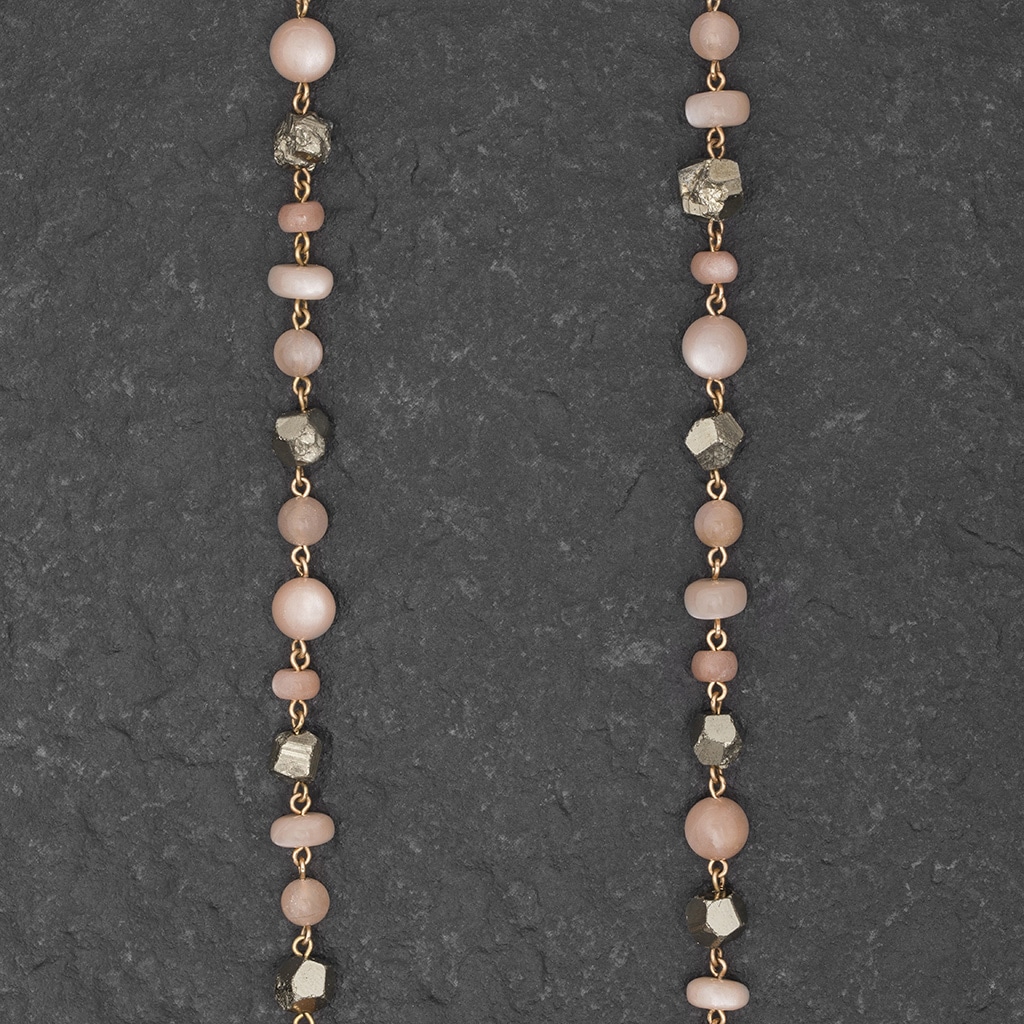 Collana Artigianale Corta in Bronzo con Pietra di Luna rosa e Pirite